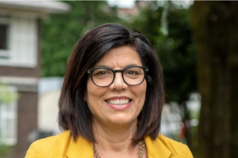 Karram: la respuesta a la guerra es aprender a respetar a una edad ...